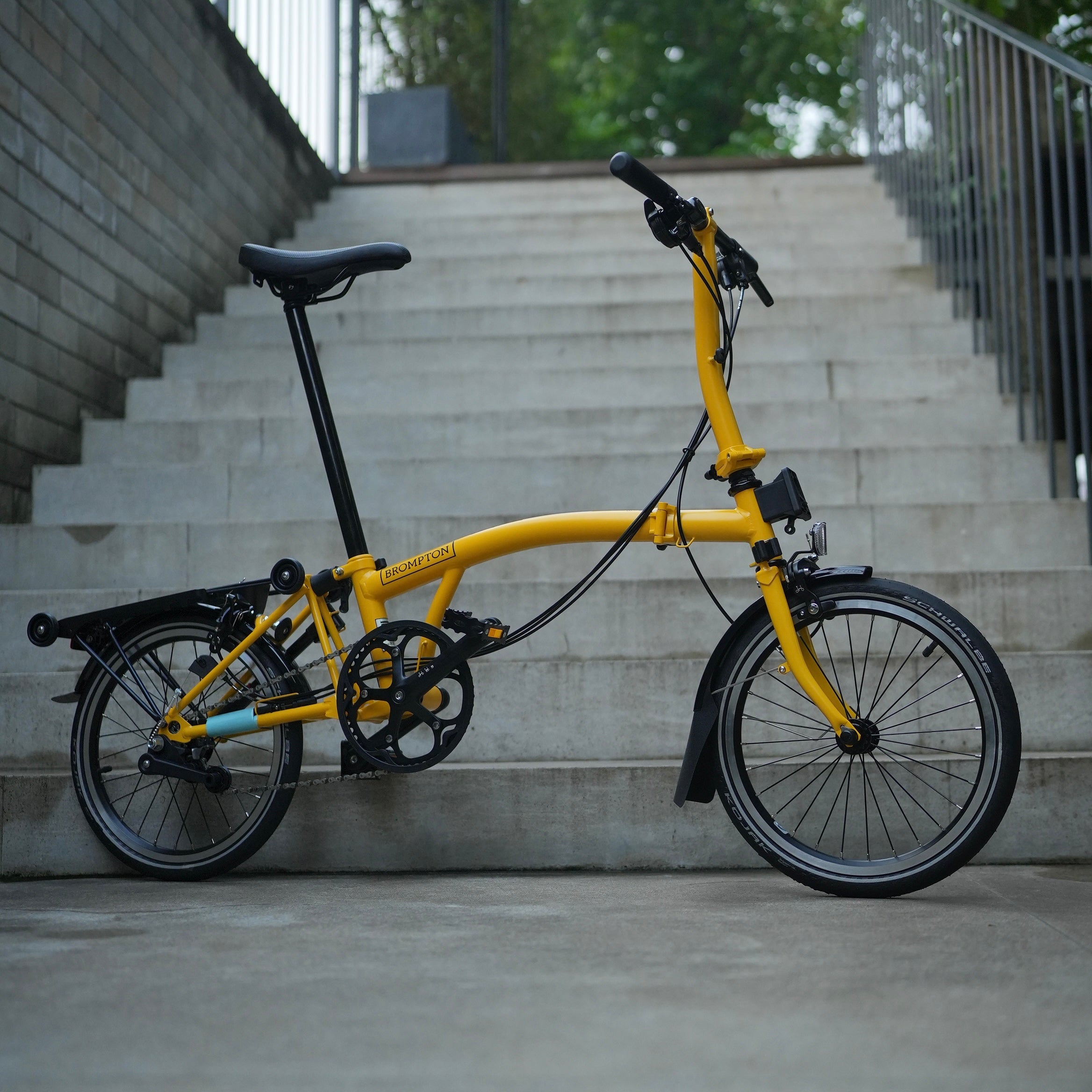 Brompton C Line Explore Low Rise with Rear Rack - Bumblebee Yellow ...