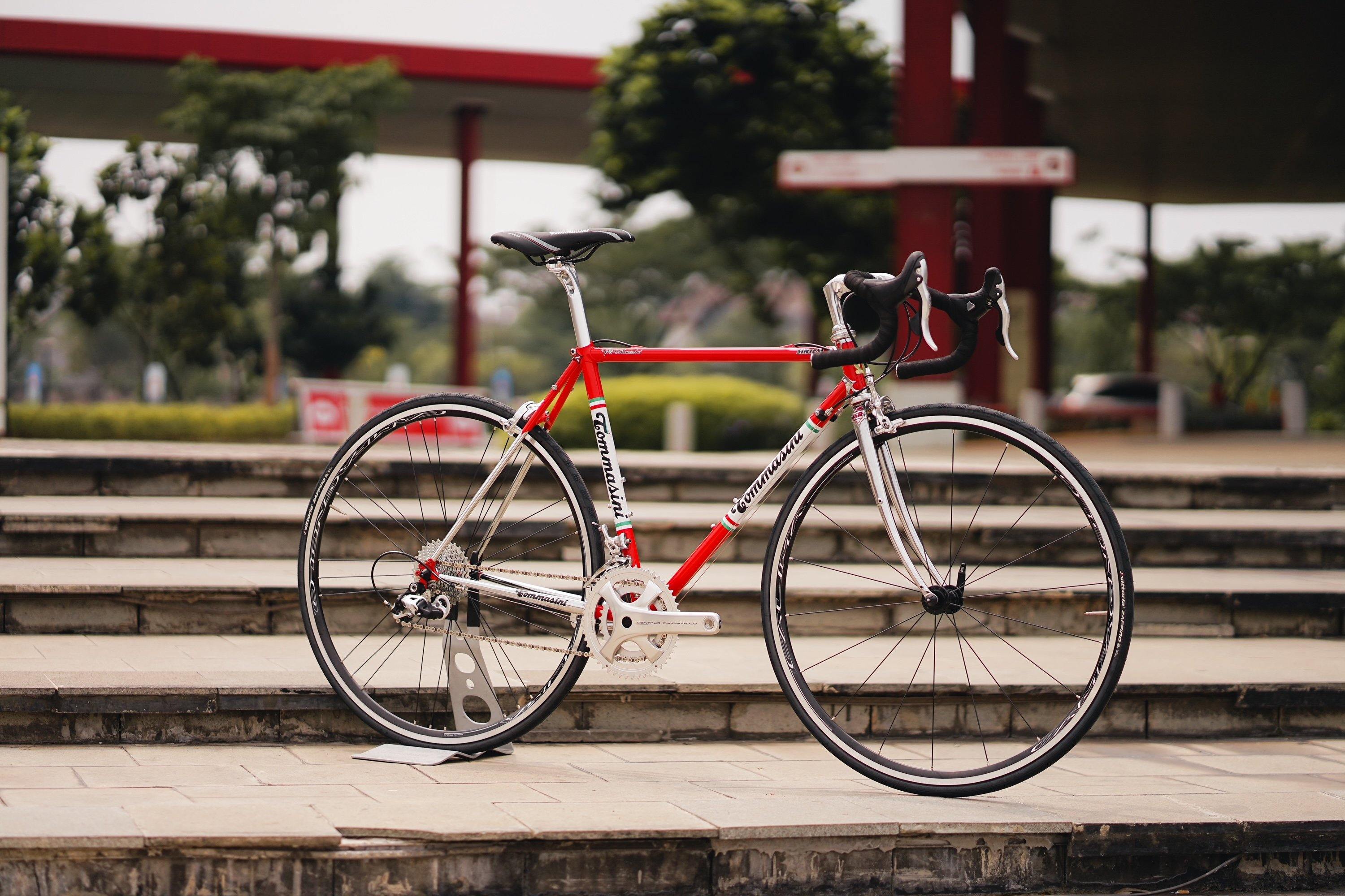Tommasini Sintesi Bike with Campagnolo Centaur - Red – SpinWarriors