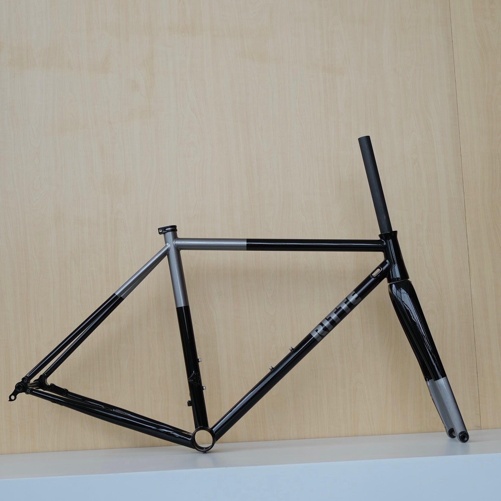 Ritte The Phantom Disc Frameset - Black/Silver – SpinWarriors